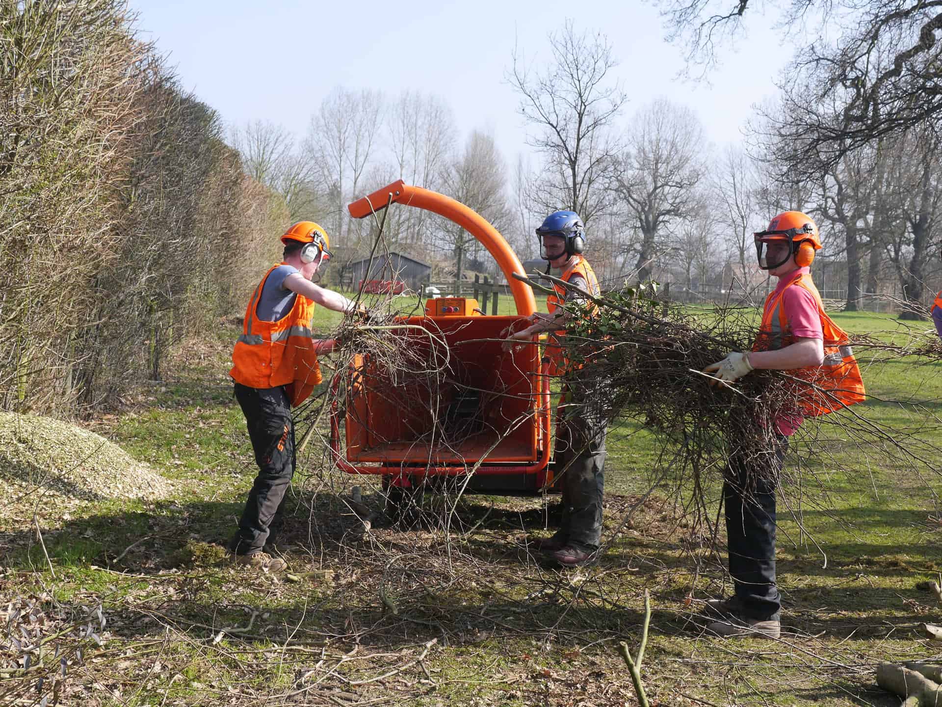 Safe Use of a Manually Fed Wood-Chipper (Level 2) - Capel Manor College