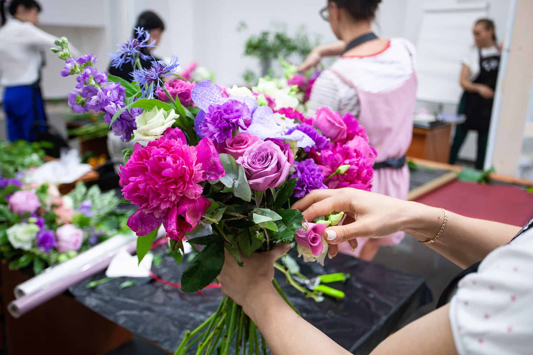 Certificate in Creative Craft - Floral Design Excellence (Level 3 ...